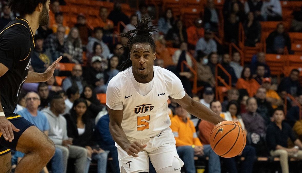 BRAMPTON GUARD SHAMAR GIVANCE SIGNS WITH HOMETOWN HONEY BADGERS