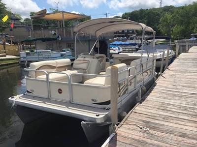 Pontoons for Rent | Mahopac, NY | Mahopac Marina