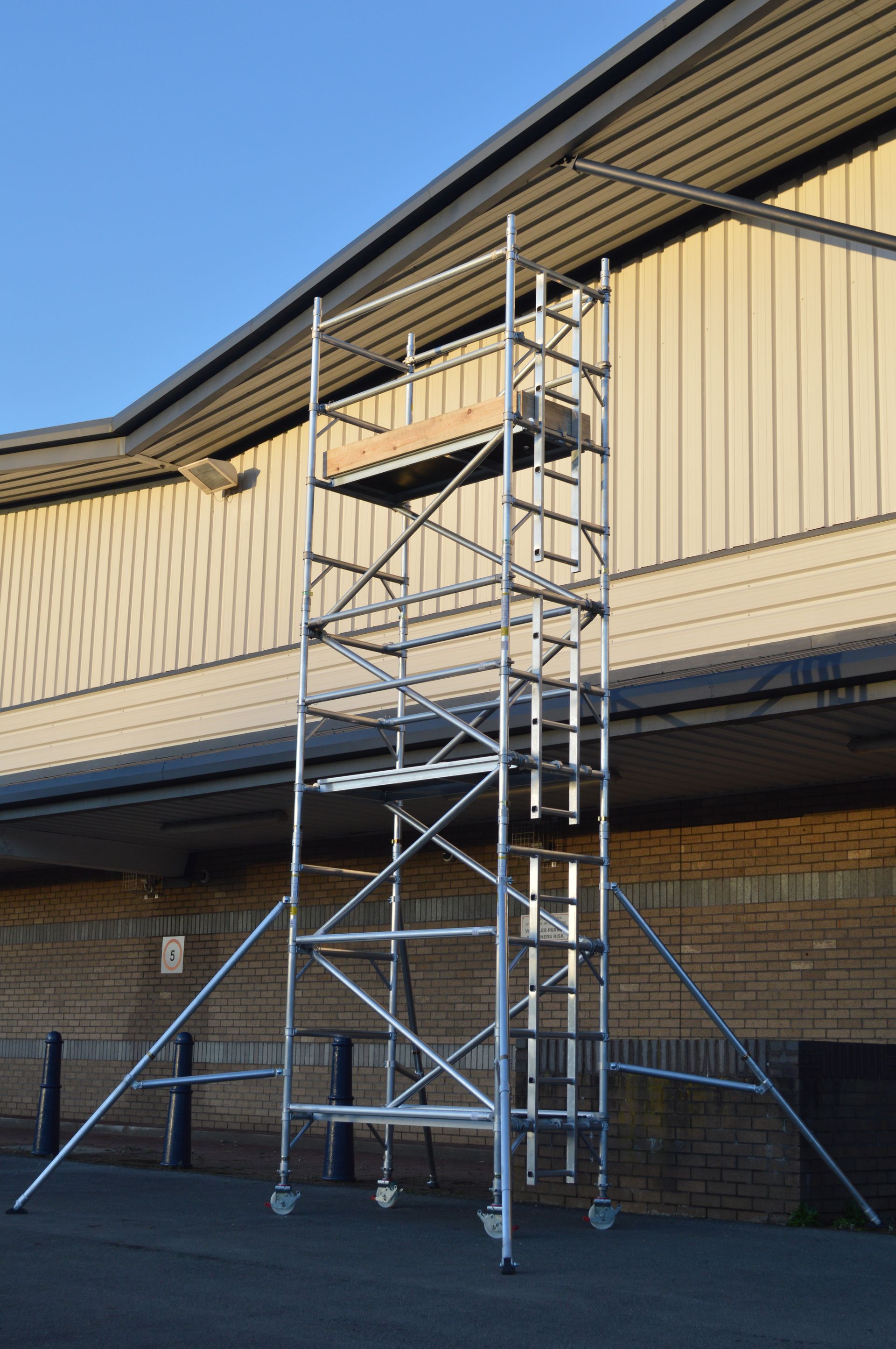 HiLyte500 Single Width Tower System | Lyte Ladders & Towers Limited