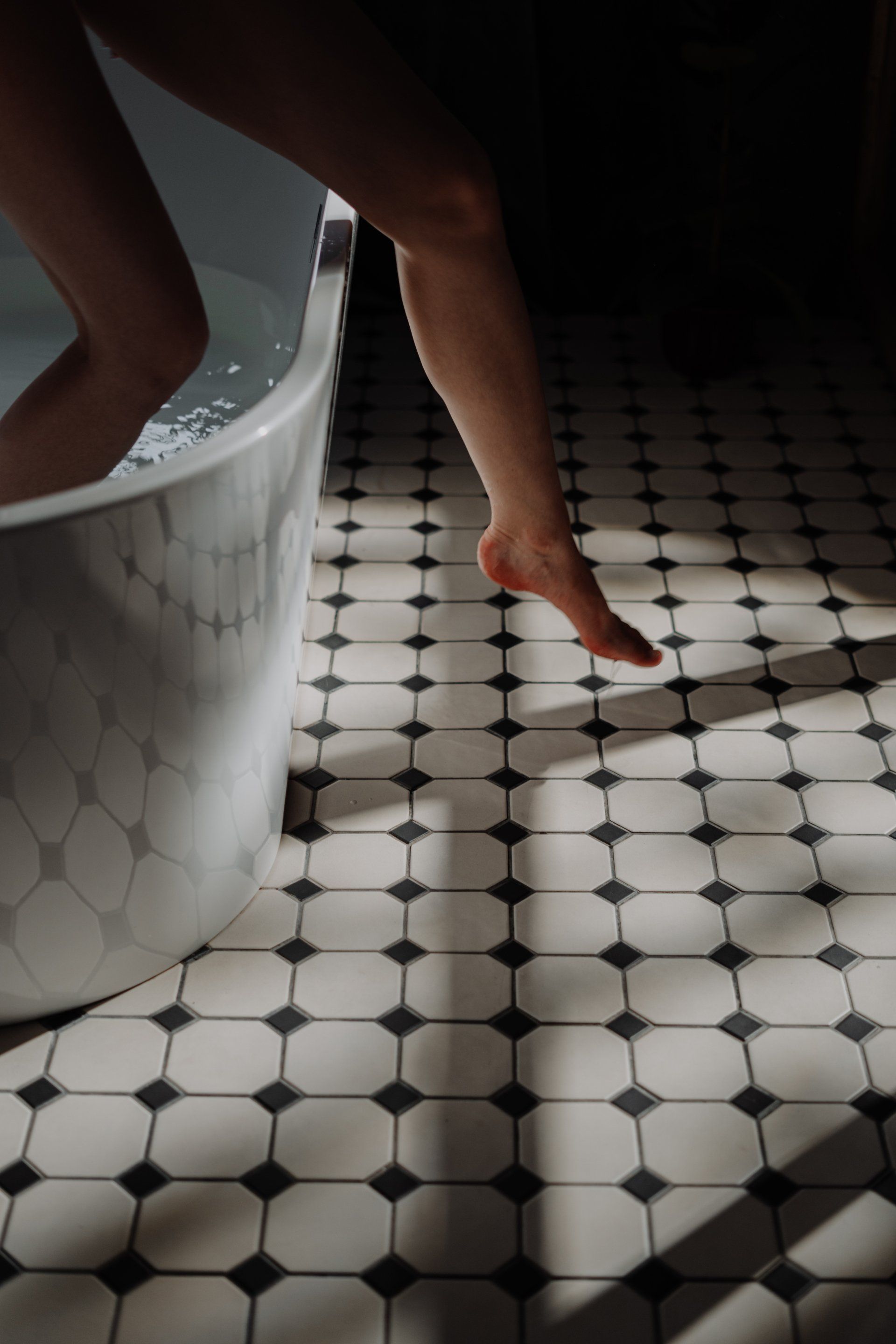 6 Types of Tile & Their Best Uses - Floors For Less