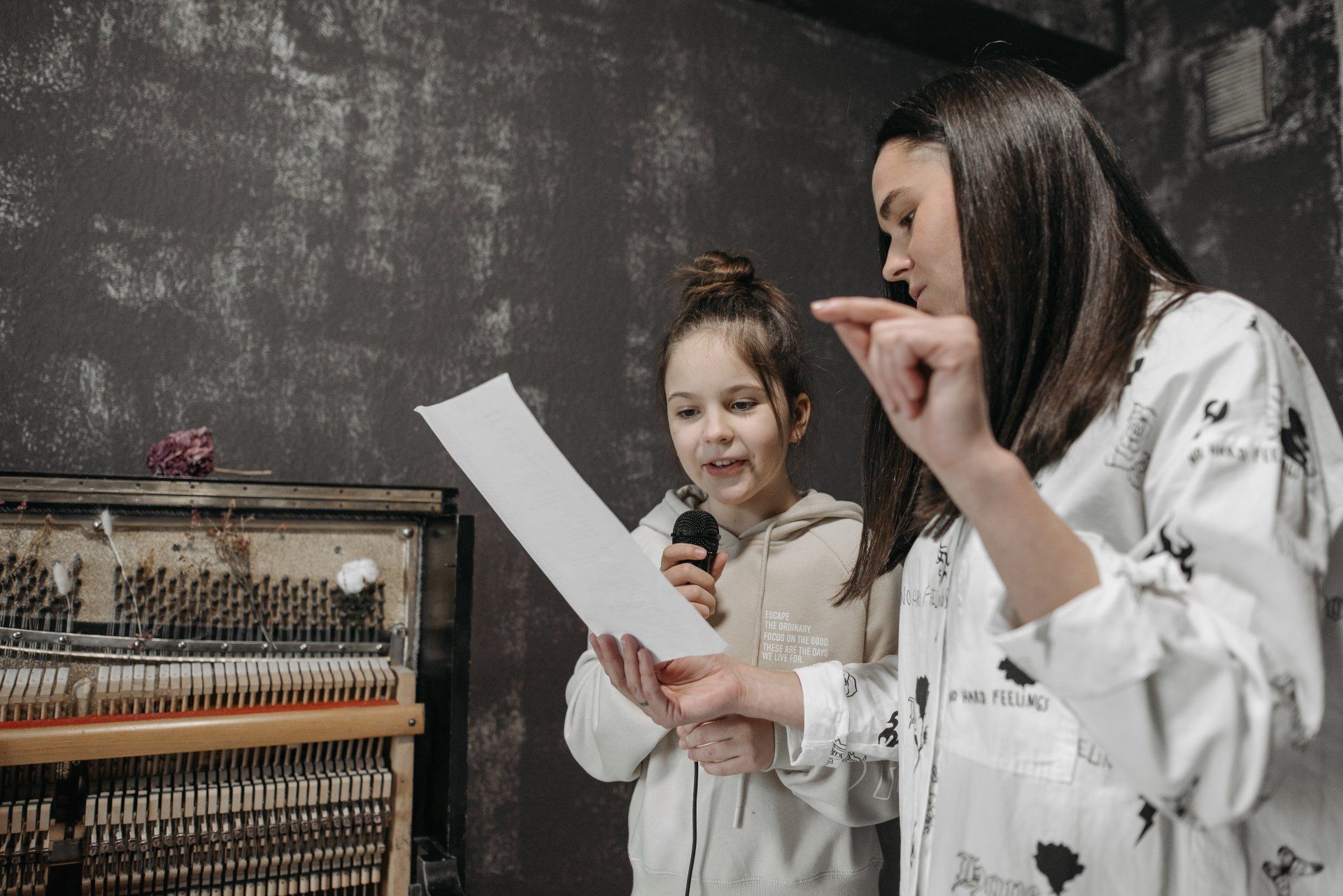 Angel Voice Singing School in Welshpool, Powys, offers 1 to 1 Singing ...