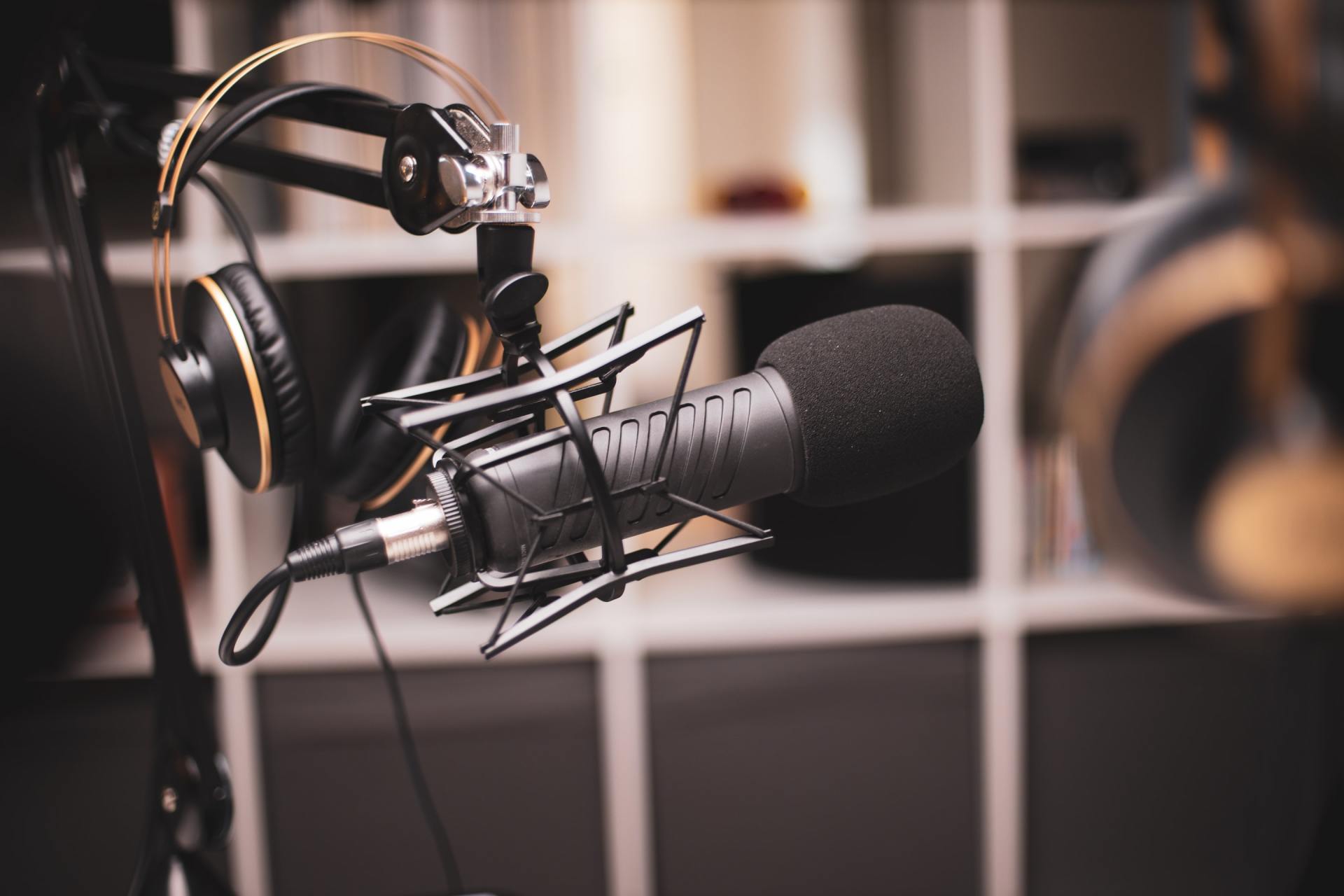 How To Start Your Own Online Radio Show 